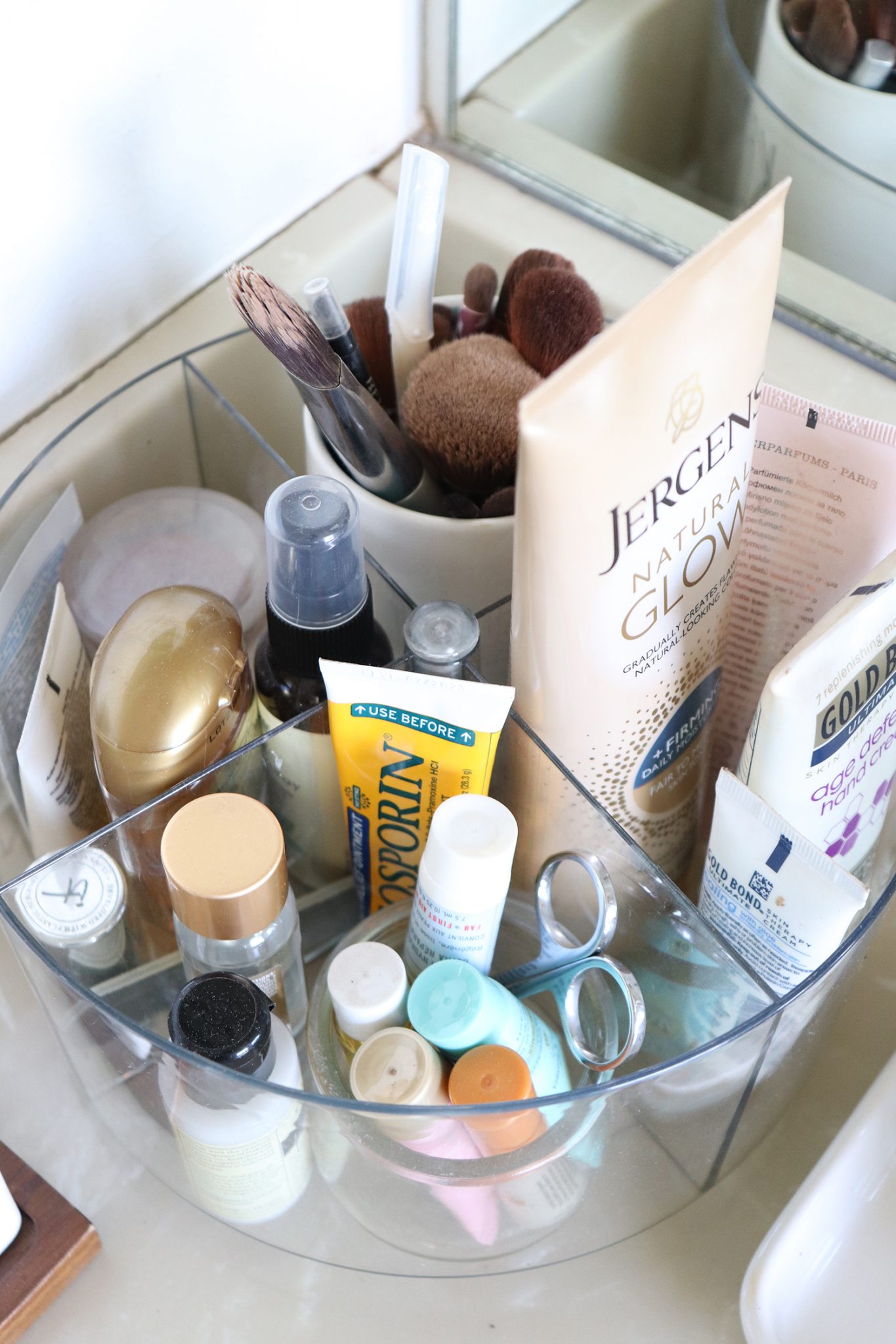 Makeup Drawer Organization Tips • Neat House. Sweet Home